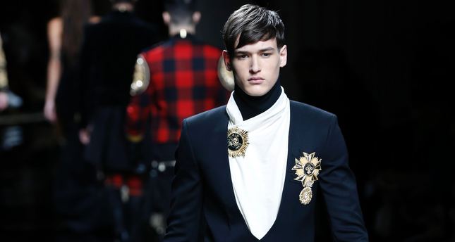 Paris catwalks rediscover cavalier swagger - Daily Sabah