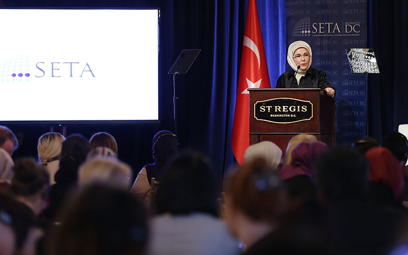 Turkish first lady attends Syrian Refugee Crisis panel | Daily Sabah