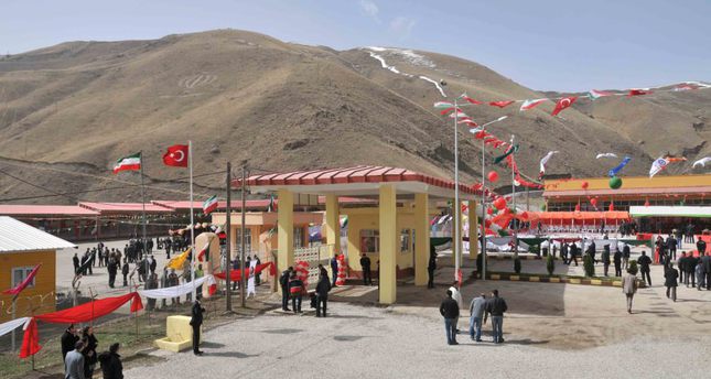 New border gate to improve commercial ties between Turkey, Iran - Daily ...