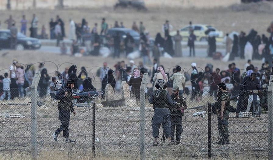 Turkey opens its doors to Syrian refugees fleeing Tal Abyad fighting ...