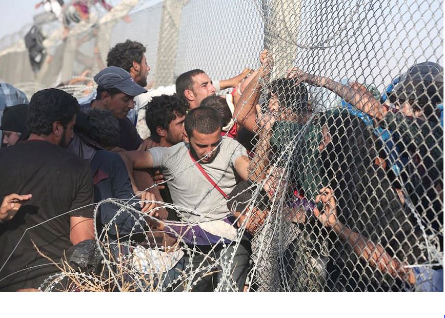 Turkey opens its doors to Syrian refugees fleeing Tal Abyad fighting ...