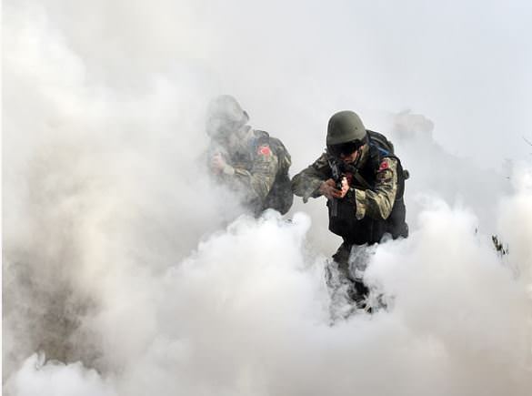 Turkey deploys elite commando units in Syria | Daily Sabah