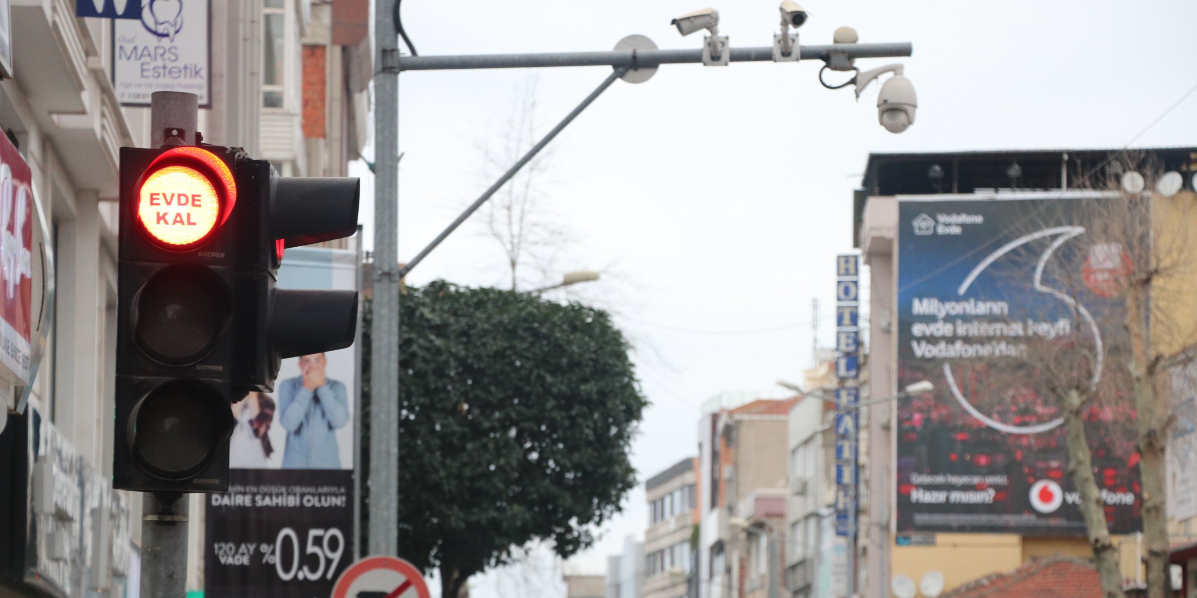 Turkey's traffic lights deliver message against coronavirus outbreak ...