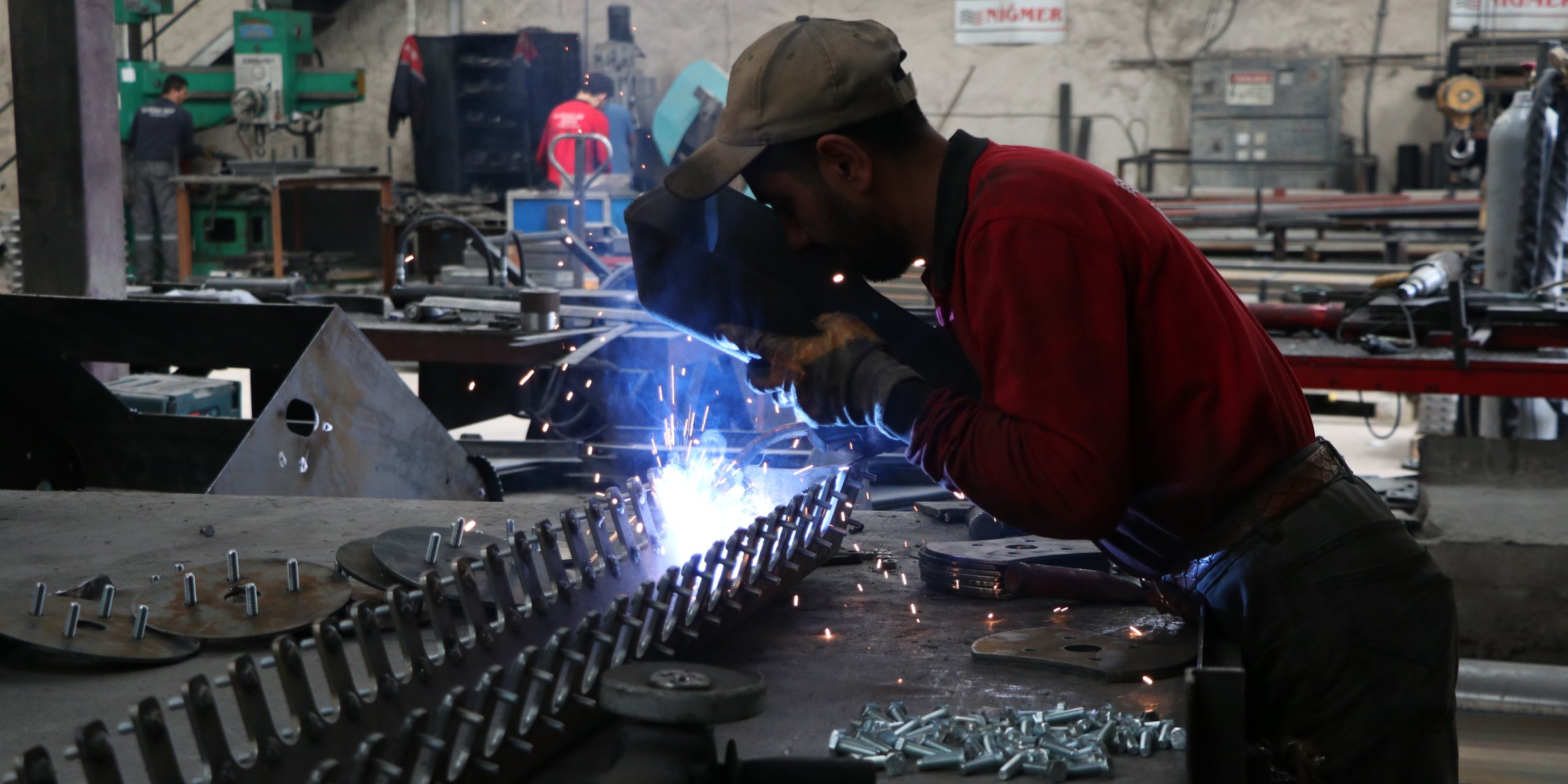 Turkey’s manufacturing activity resumes growth, global slump eases as ...