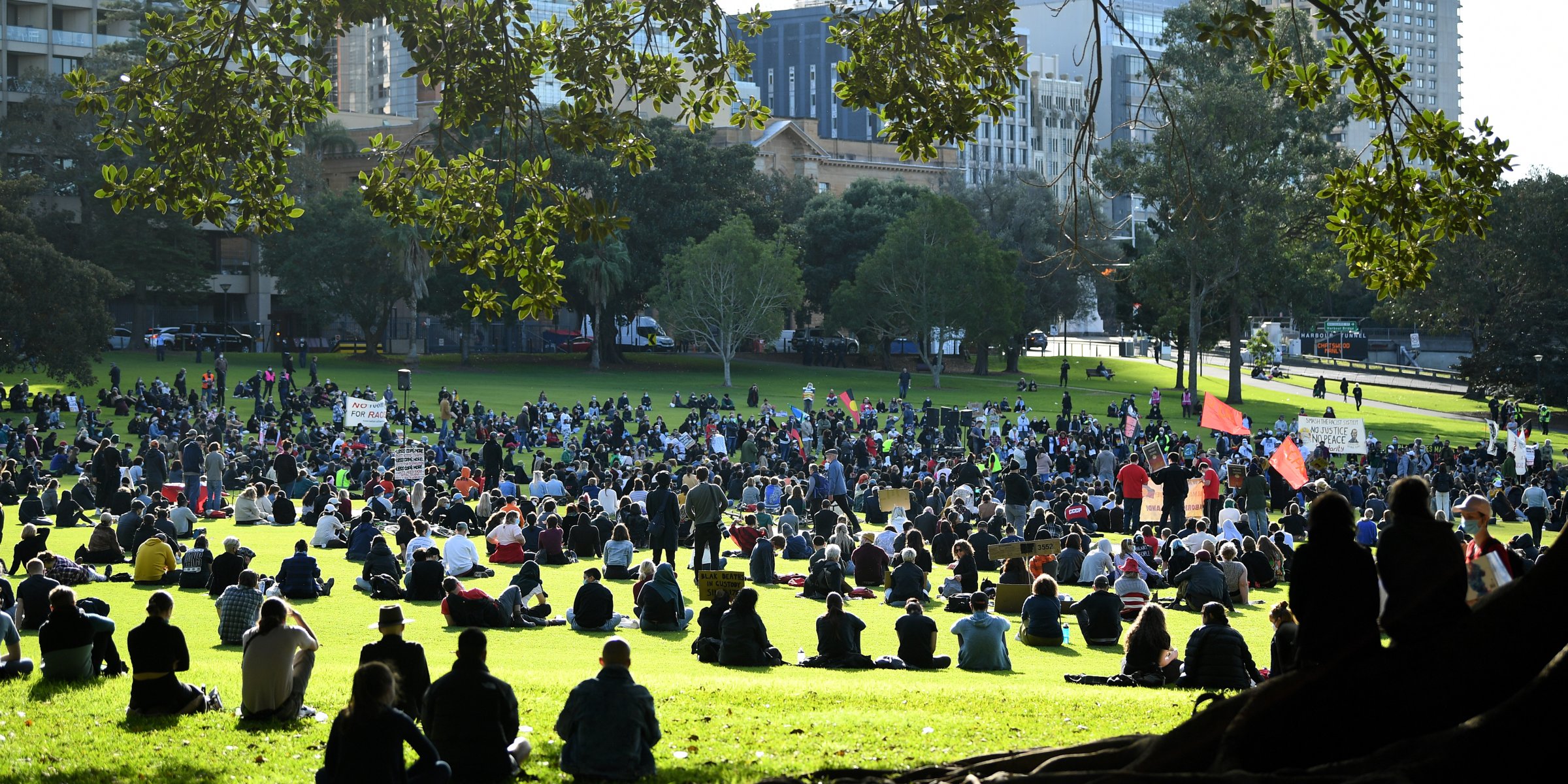 Thousands protest at Black Lives Matter rallies in Australia | Daily Sabah