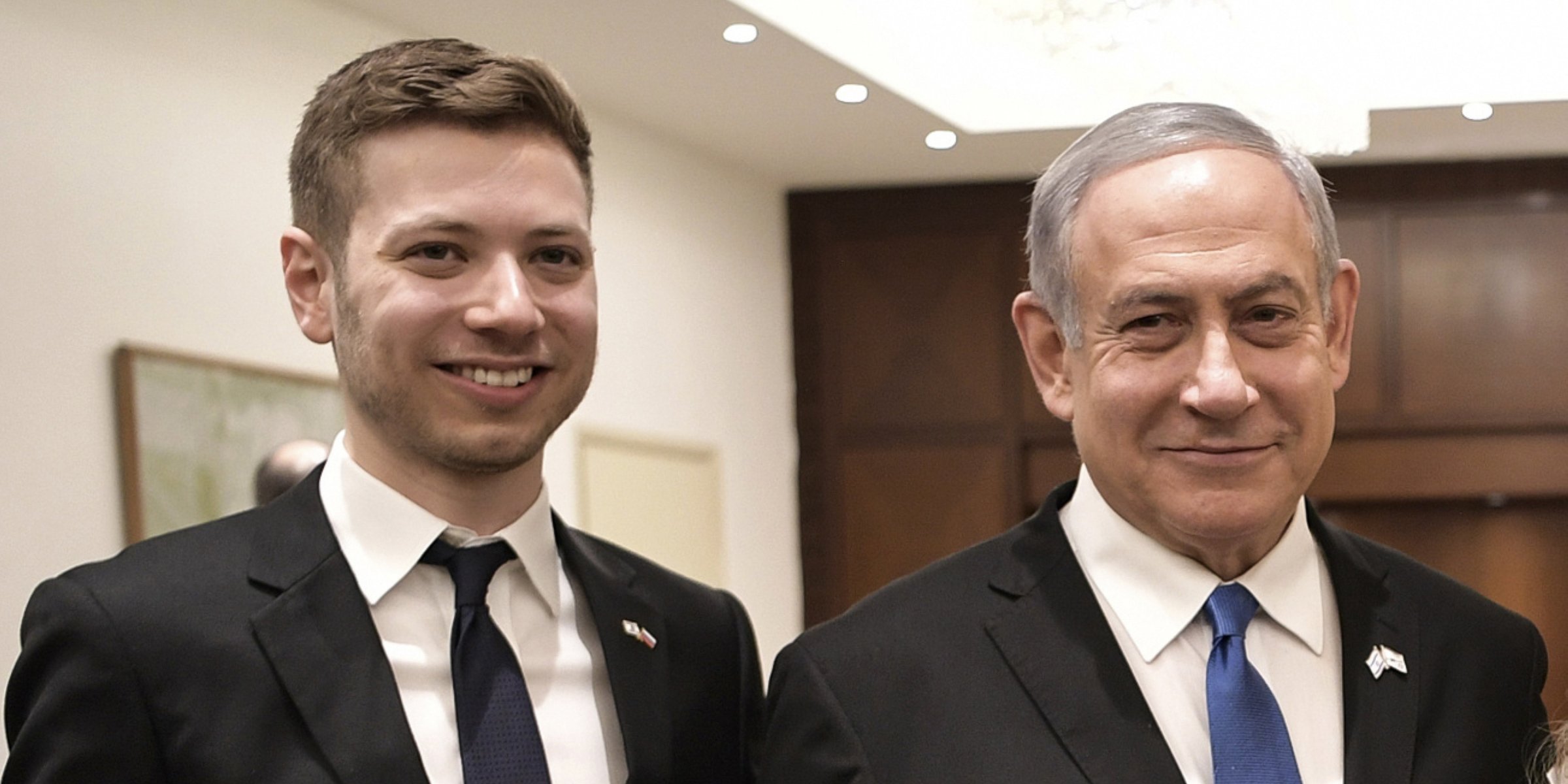 Netanyahu's son takes center stage in corruption sagas | Daily Sabah