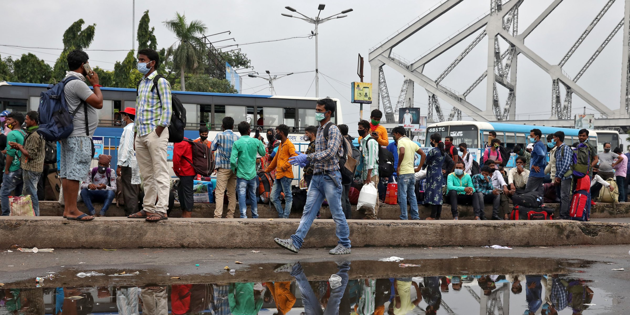 Migrant workers hesitant to return India, firms desperate to take them ...