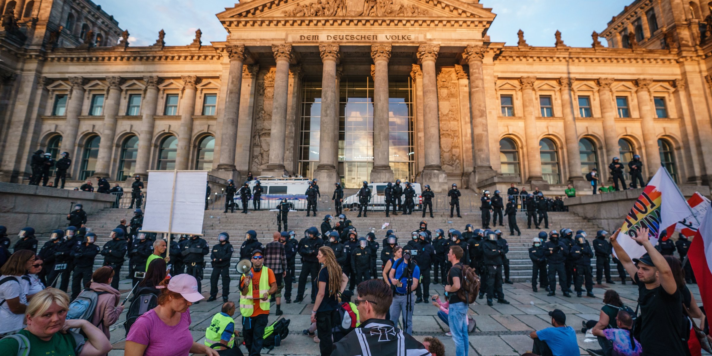 Germany's leaders condemn protesters' attempt to storm Reichstag ...