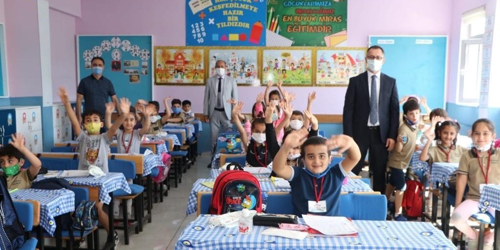 Turkey expands in-person education with more grades back to school ...