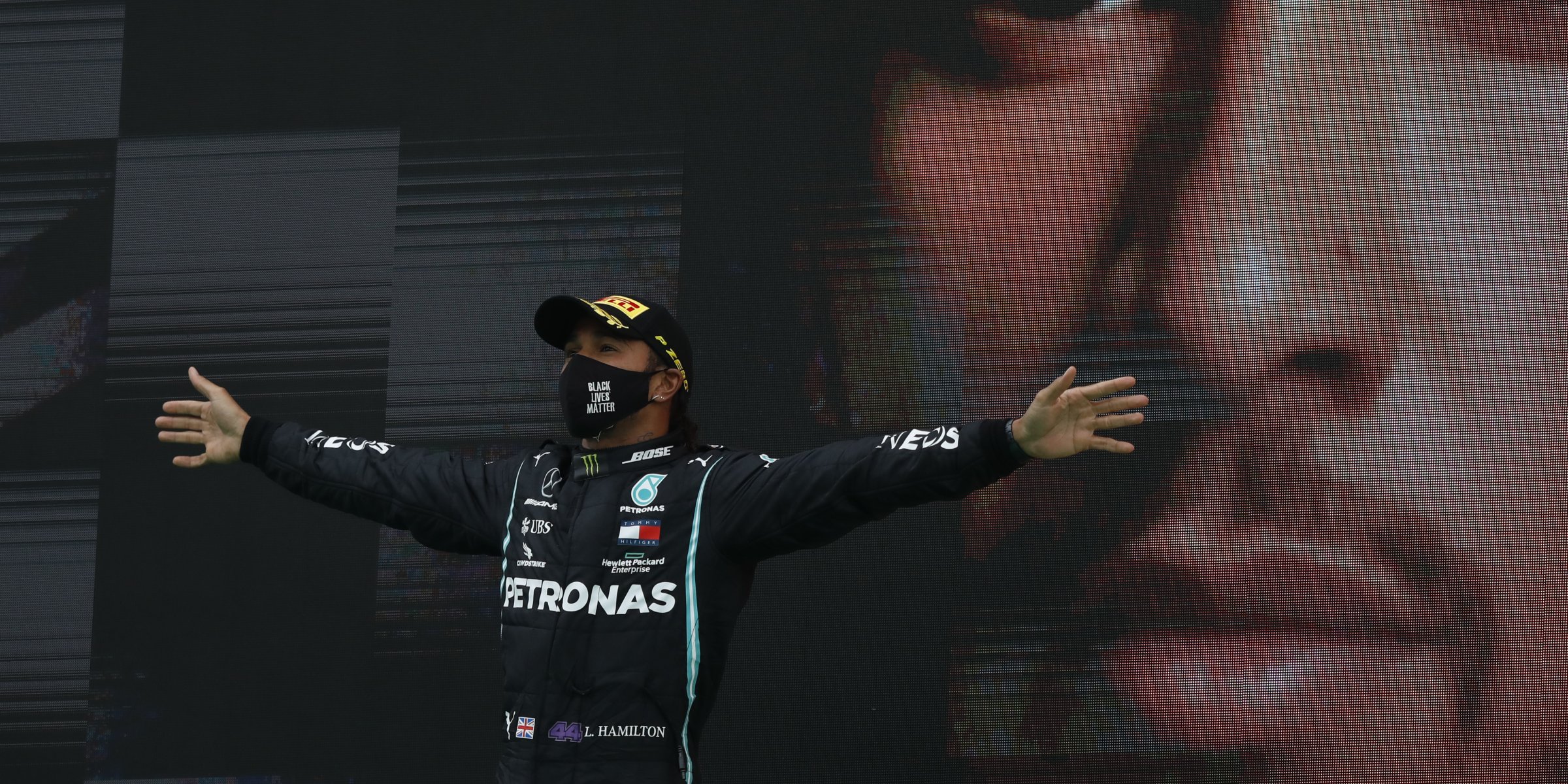 Hamilton beats Schumacher's win record to make F1 history | Daily Sabah
