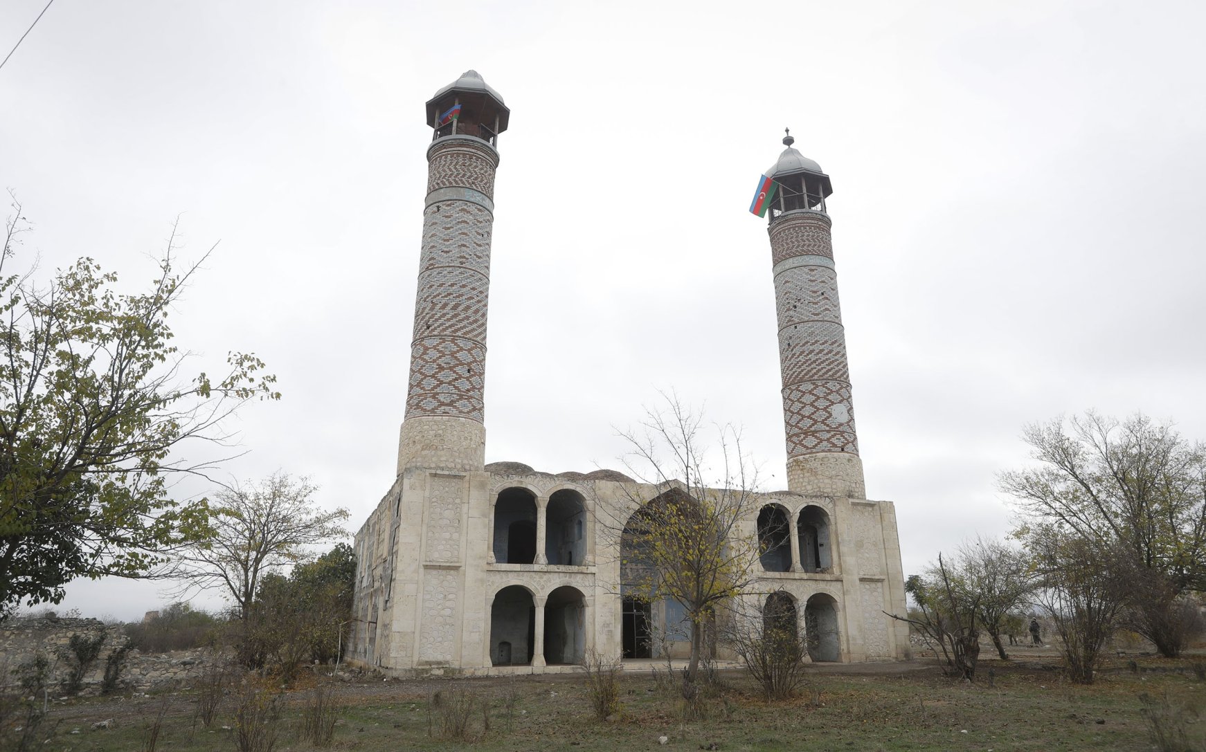 Azerbaijan enters Aghdam, a city devastated by Armenian occupation ...