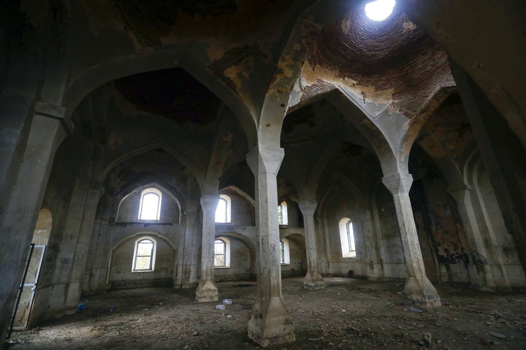 Azerbaijan enters Aghdam, a city devastated by Armenian occupation ...