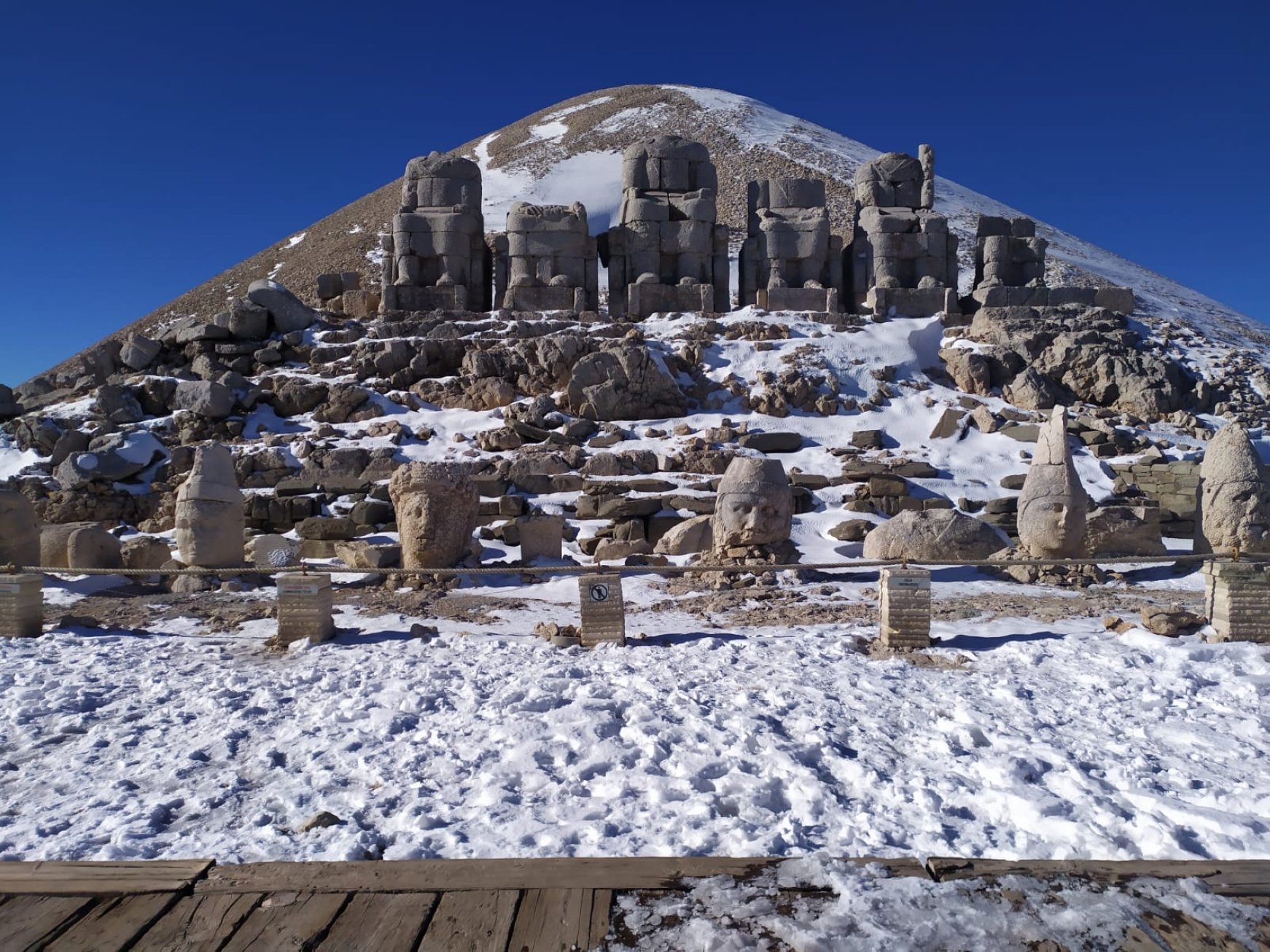 Many regions in Turkey experience this year's first snowfall | Daily Sabah
