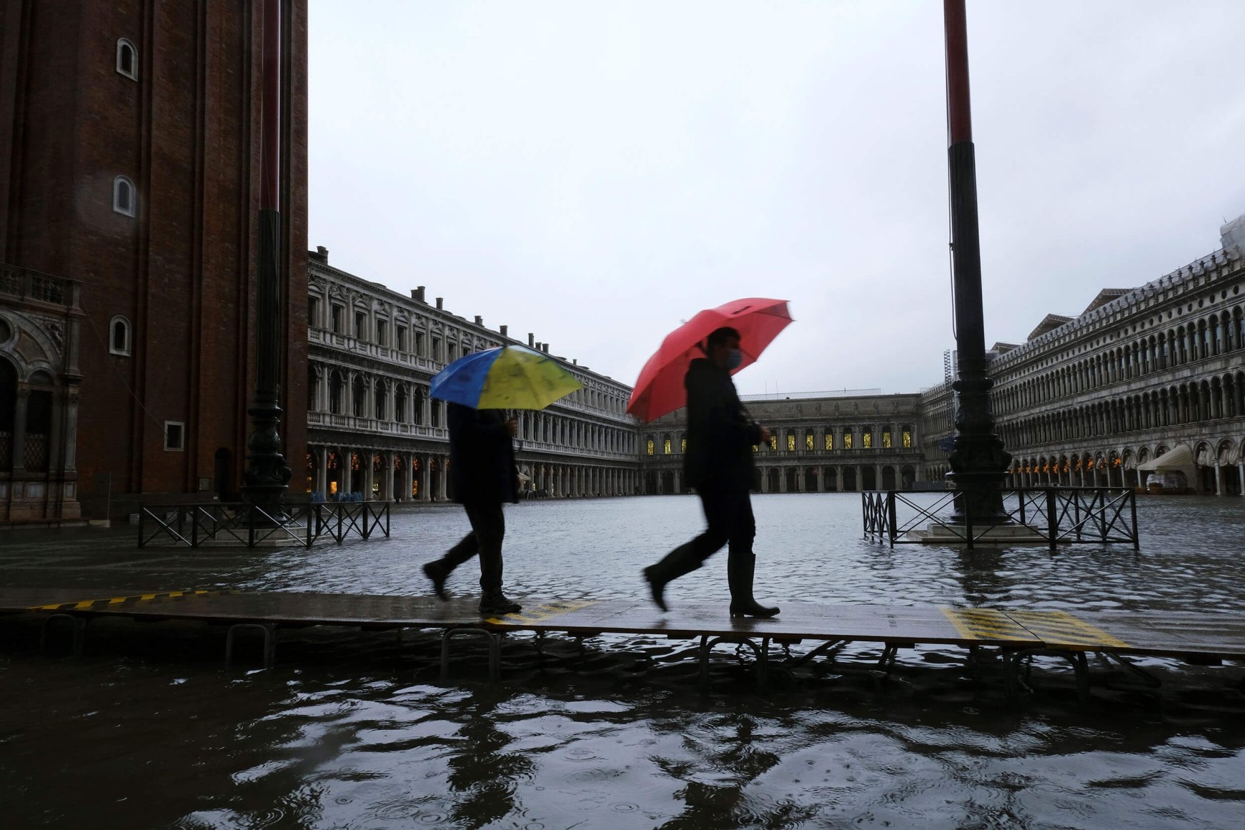In photos: High tide floods Venice as dam system fails to activate ...
