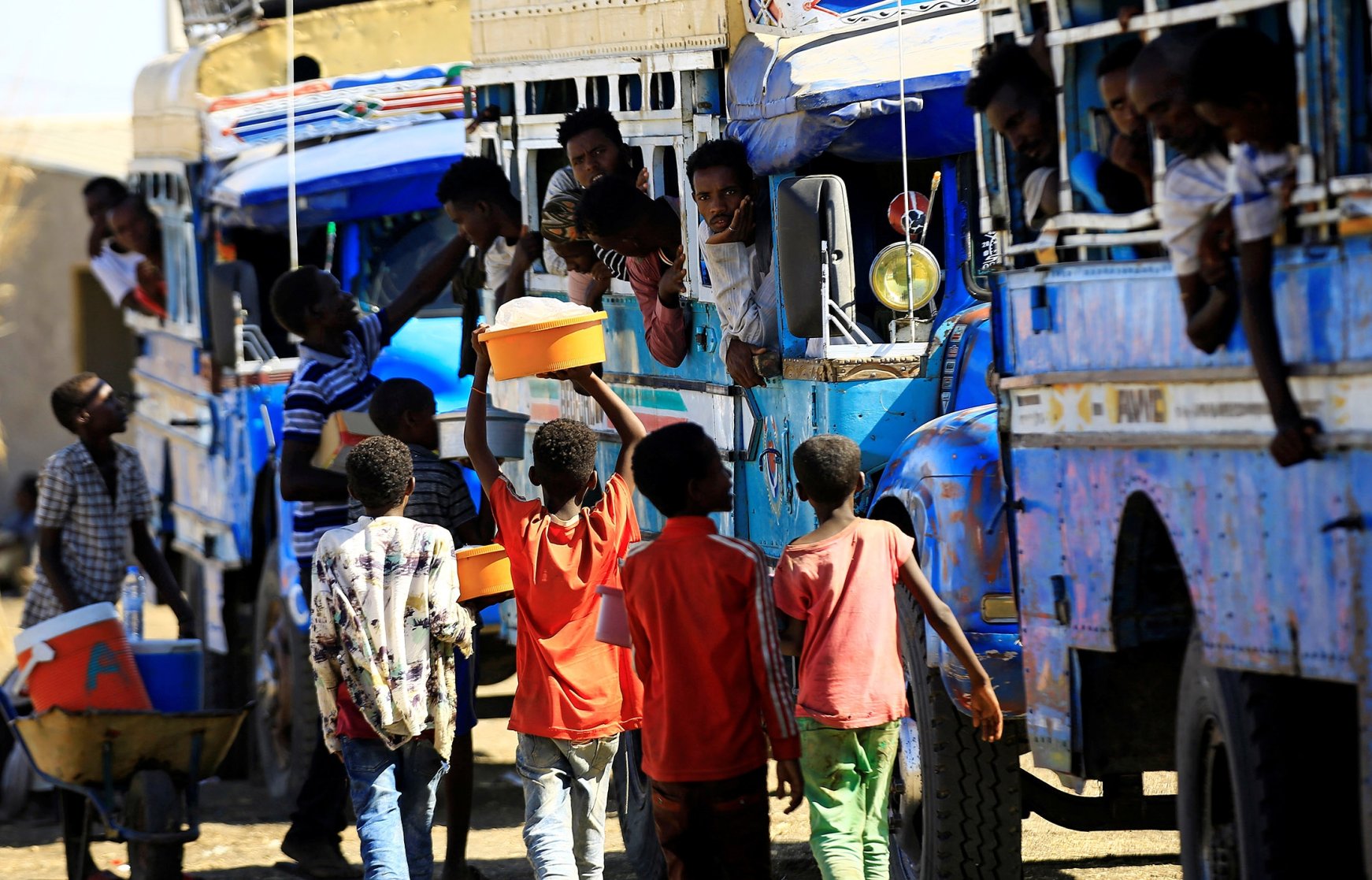 In photos: Ethiopians cross into Sudan fleeing war | Daily Sabah