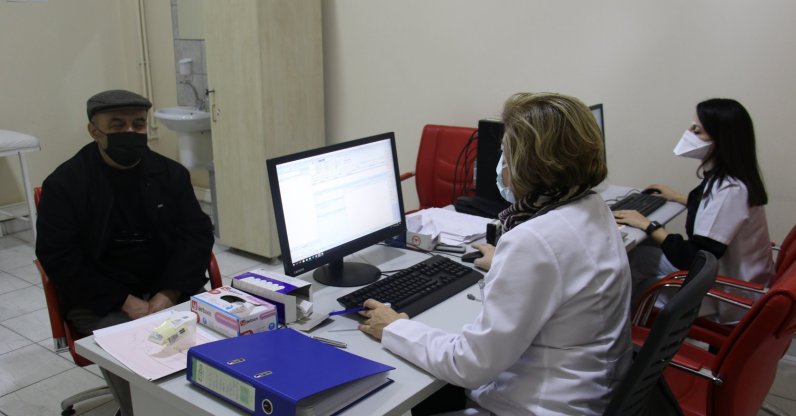 Somali barber in Turkey hopeful despite coronavirus setback | Daily Sabah