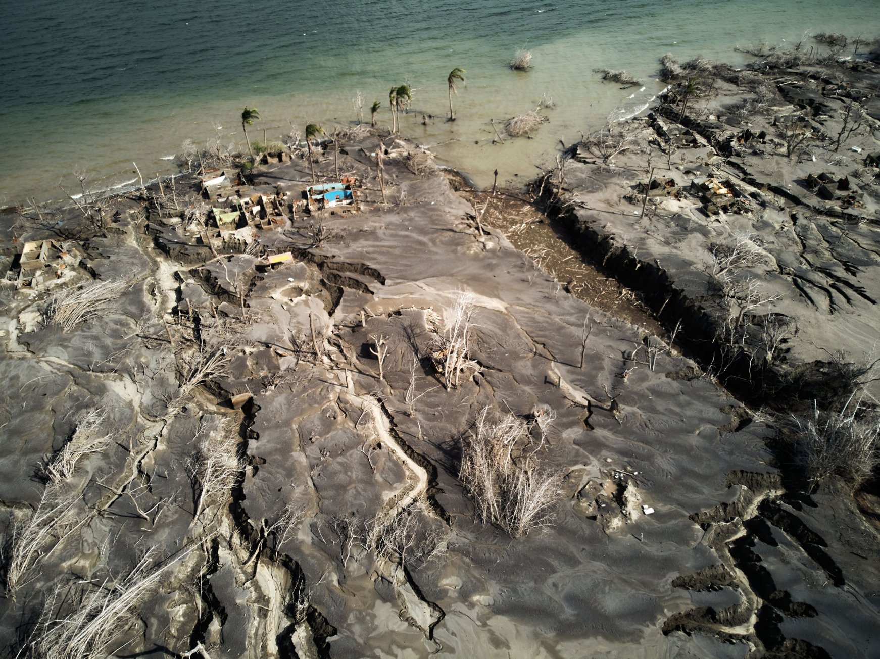 Eerie scenes on Philippines volcano island 1 year after eruption ...