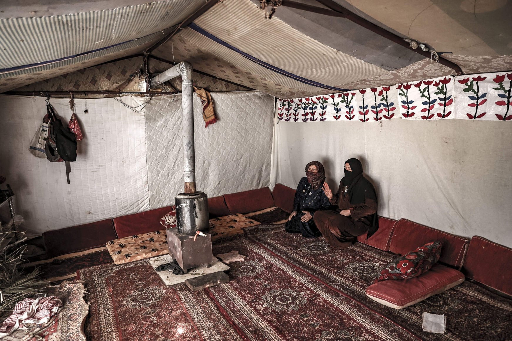 Turkey builds thousands of homes for displaced in Syria's Idlib | Daily ...