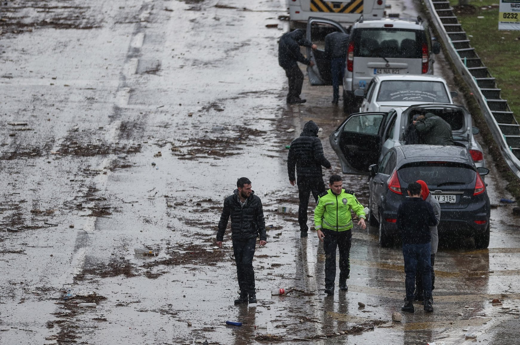 In photos: Heavy rain causes flooding in Izmir | Daily Sabah
