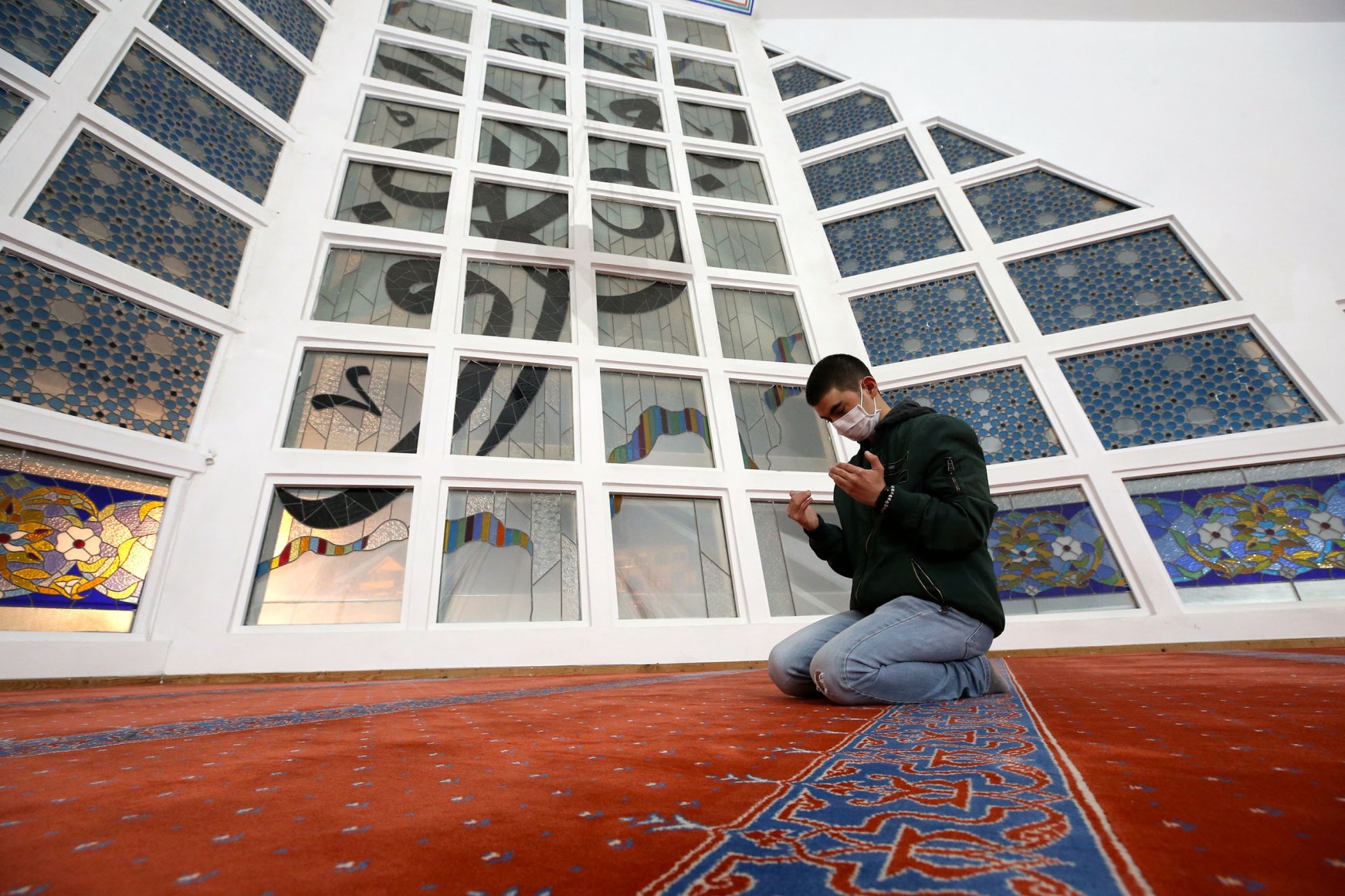 Laylat al-Miraj: Holy Muslim night marked in mosques across Turkey ...