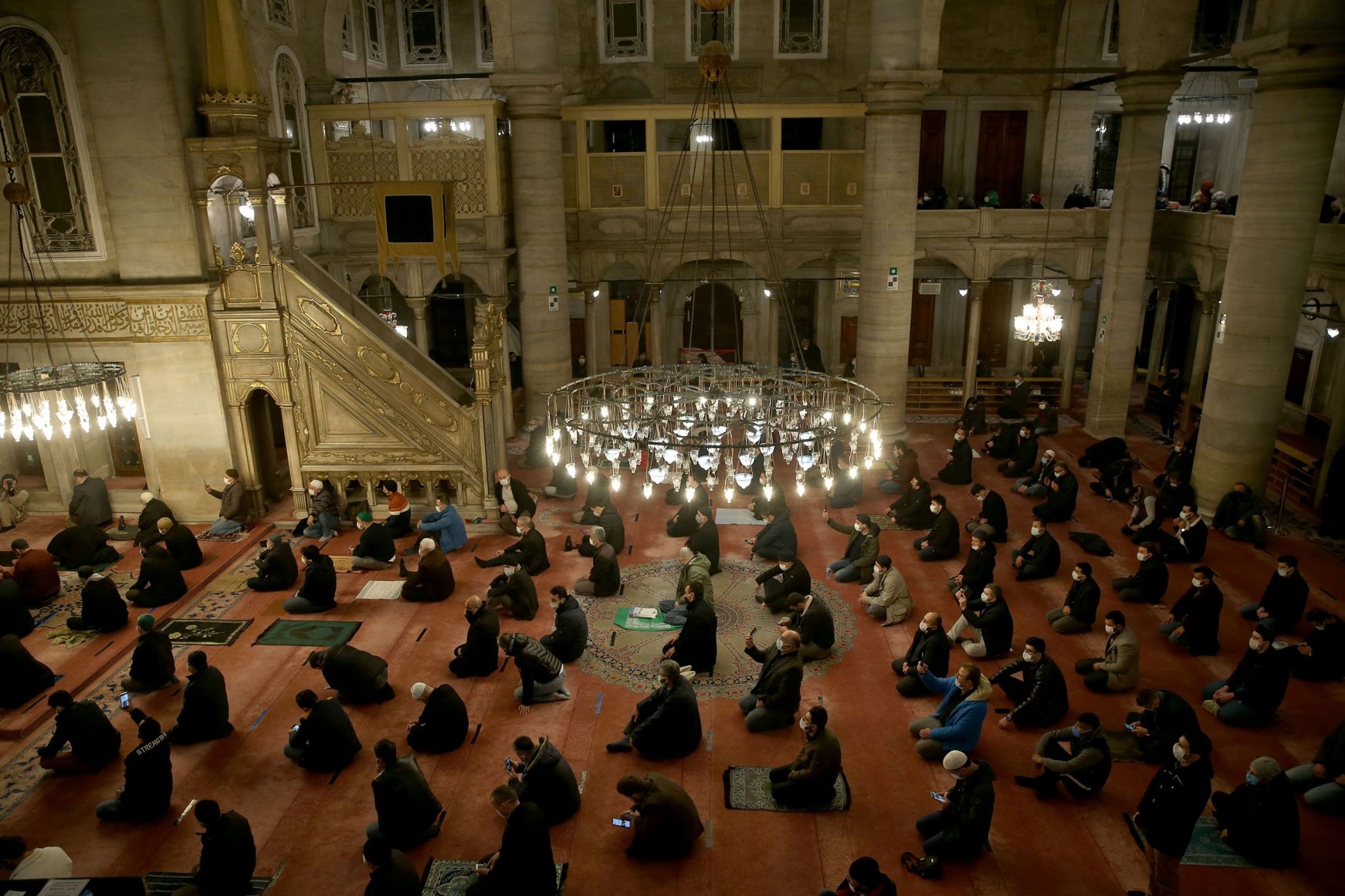 Laylat al-Miraj: Holy Muslim night marked in mosques across Turkey ...