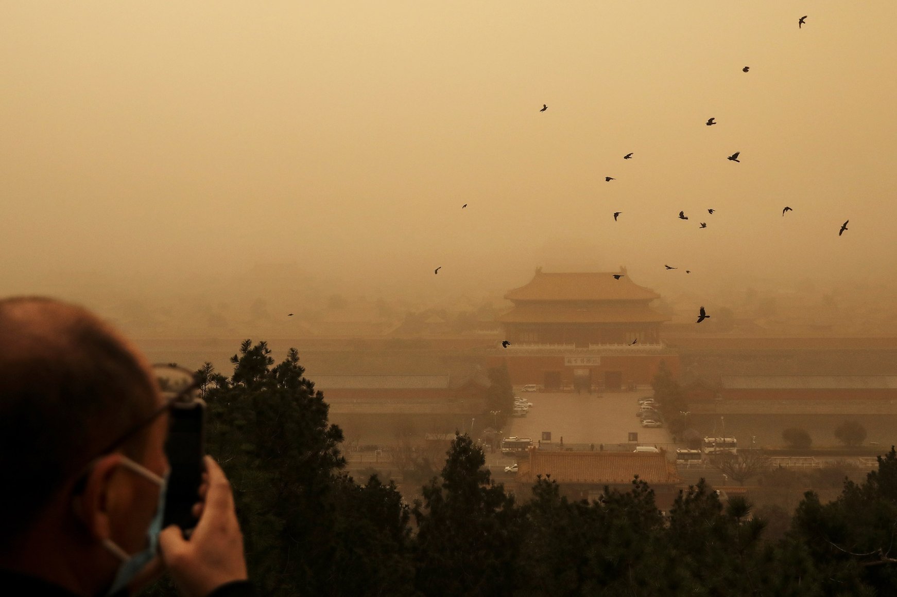In photos: Biggest sandstorm in decade hits Beijing | Daily Sabah