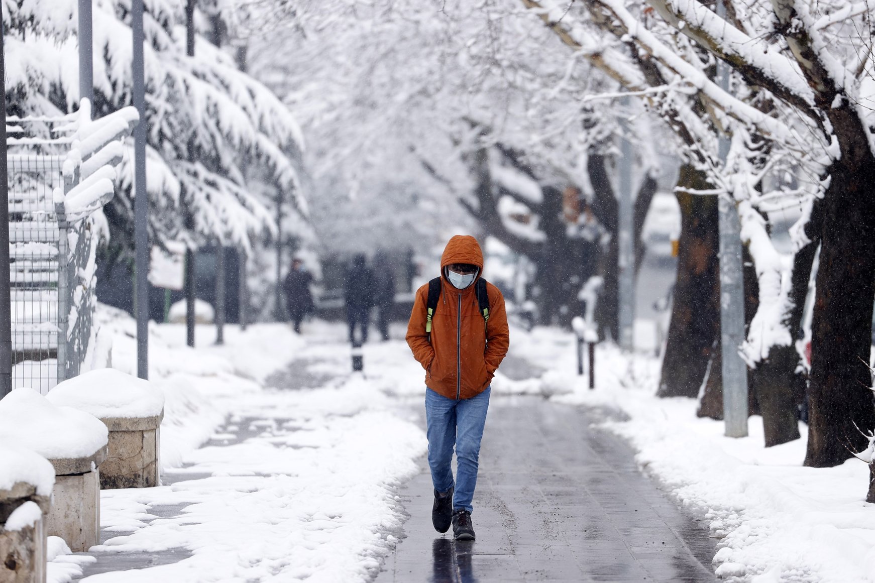 In photos: Heavy snowfall grips Turkey | Daily Sabah