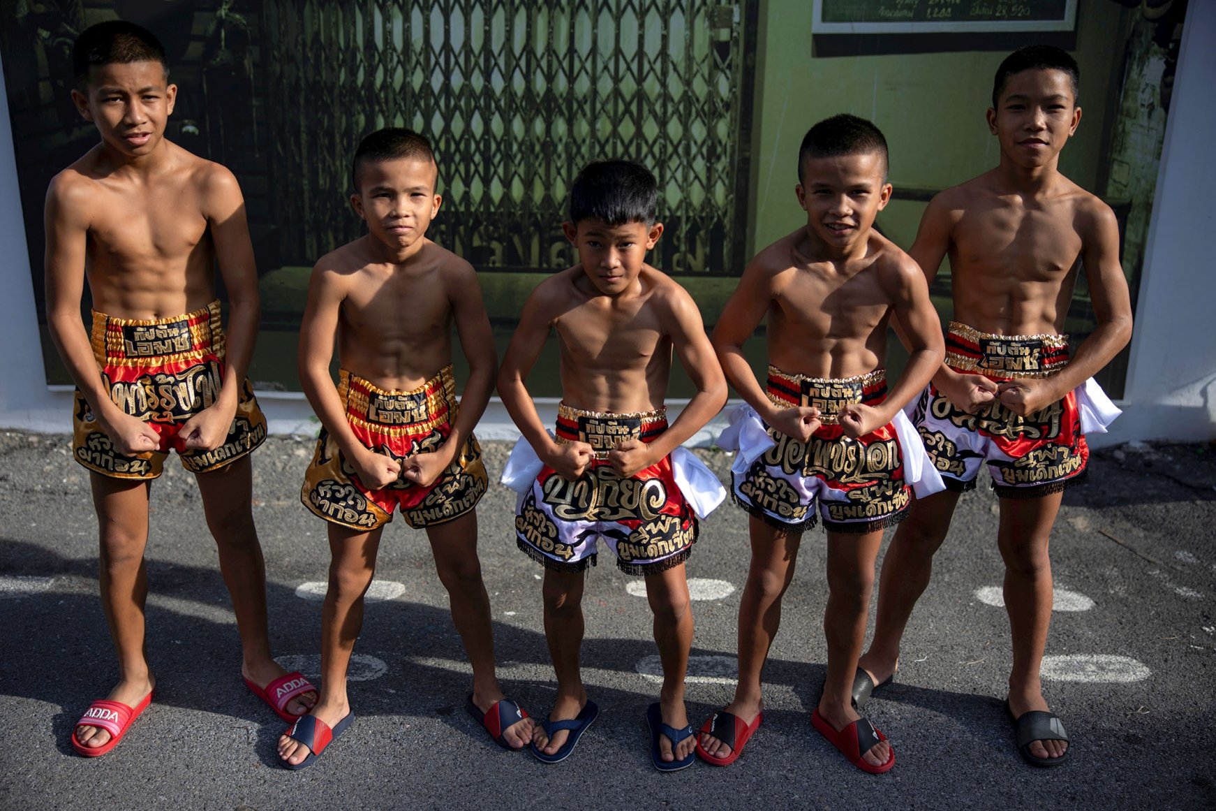 Child Thai kickboxer eager to jump back into ring despite risks | Daily ...