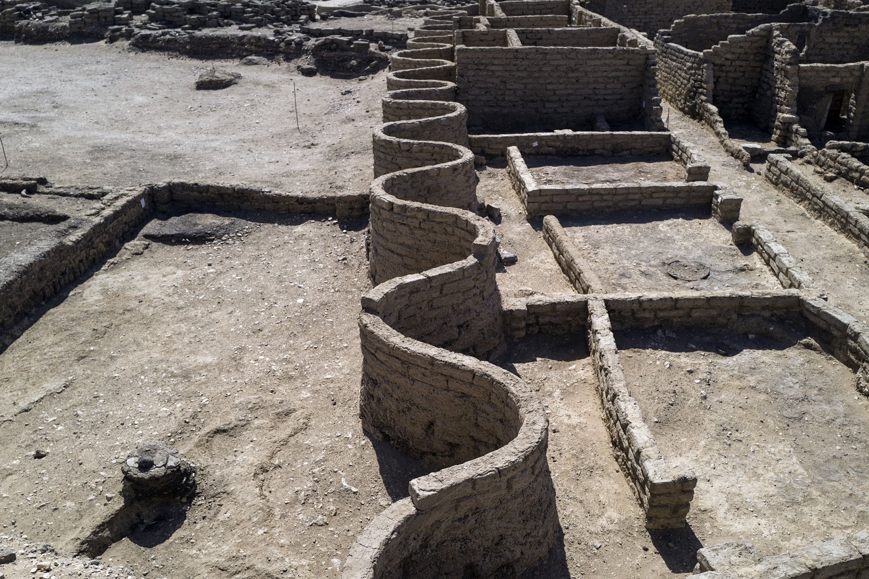 3,000-year-old lost golden city unearthed in Egypt | Daily Sabah