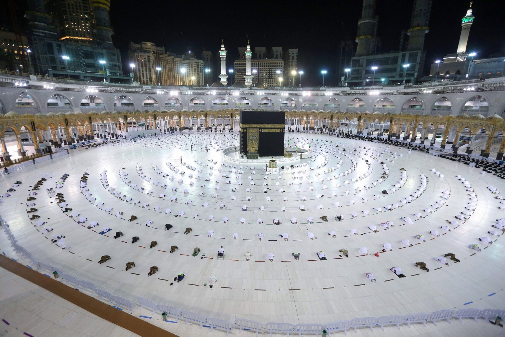In photos: The start of the holy month of Ramadan | Daily Sabah