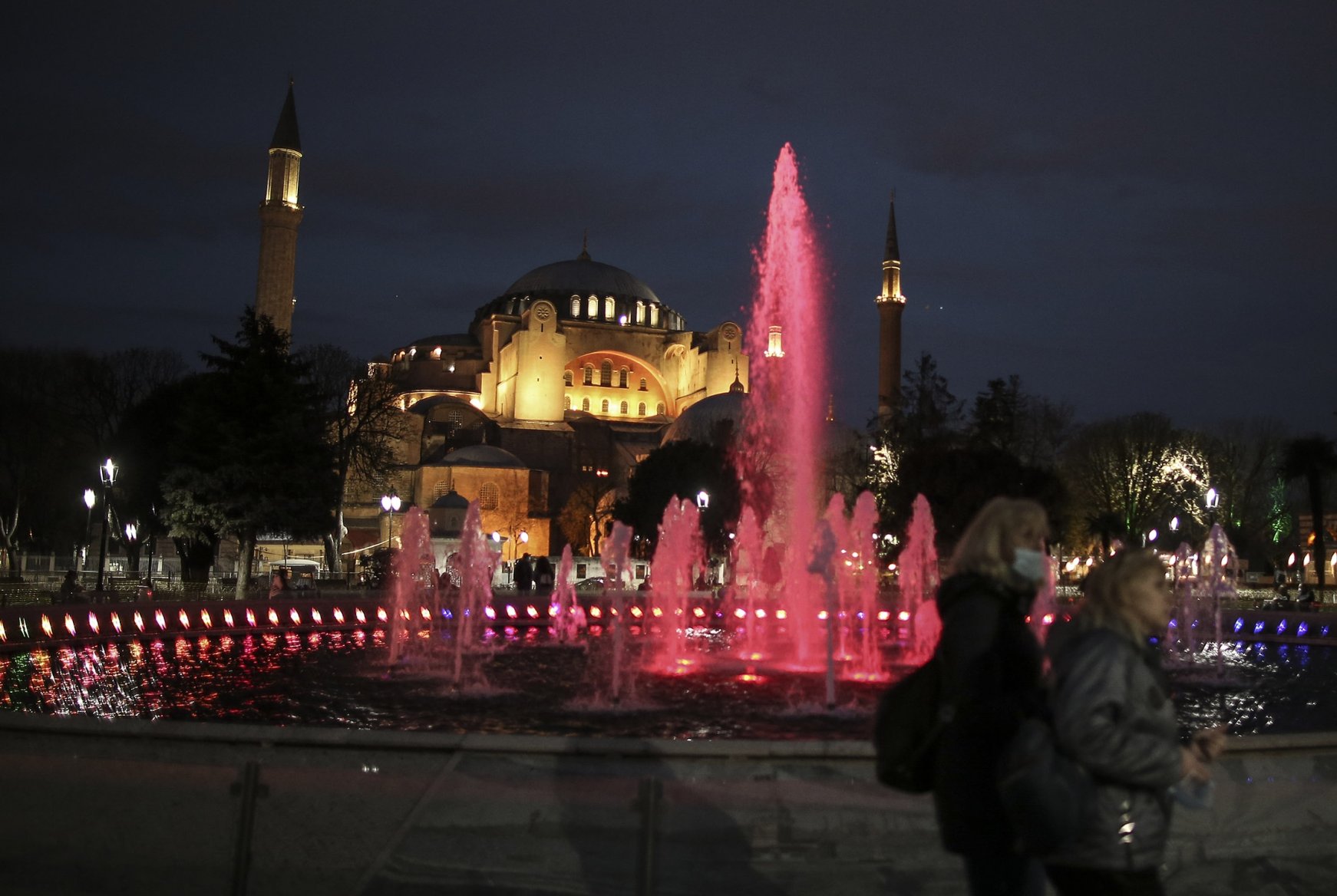 In photos: The start of the holy month of Ramadan | Daily Sabah