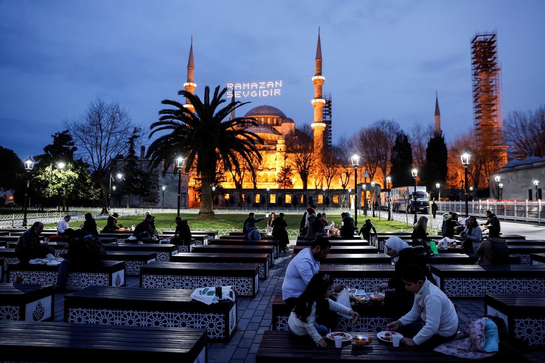 In photos: The start of the holy month of Ramadan | Daily Sabah