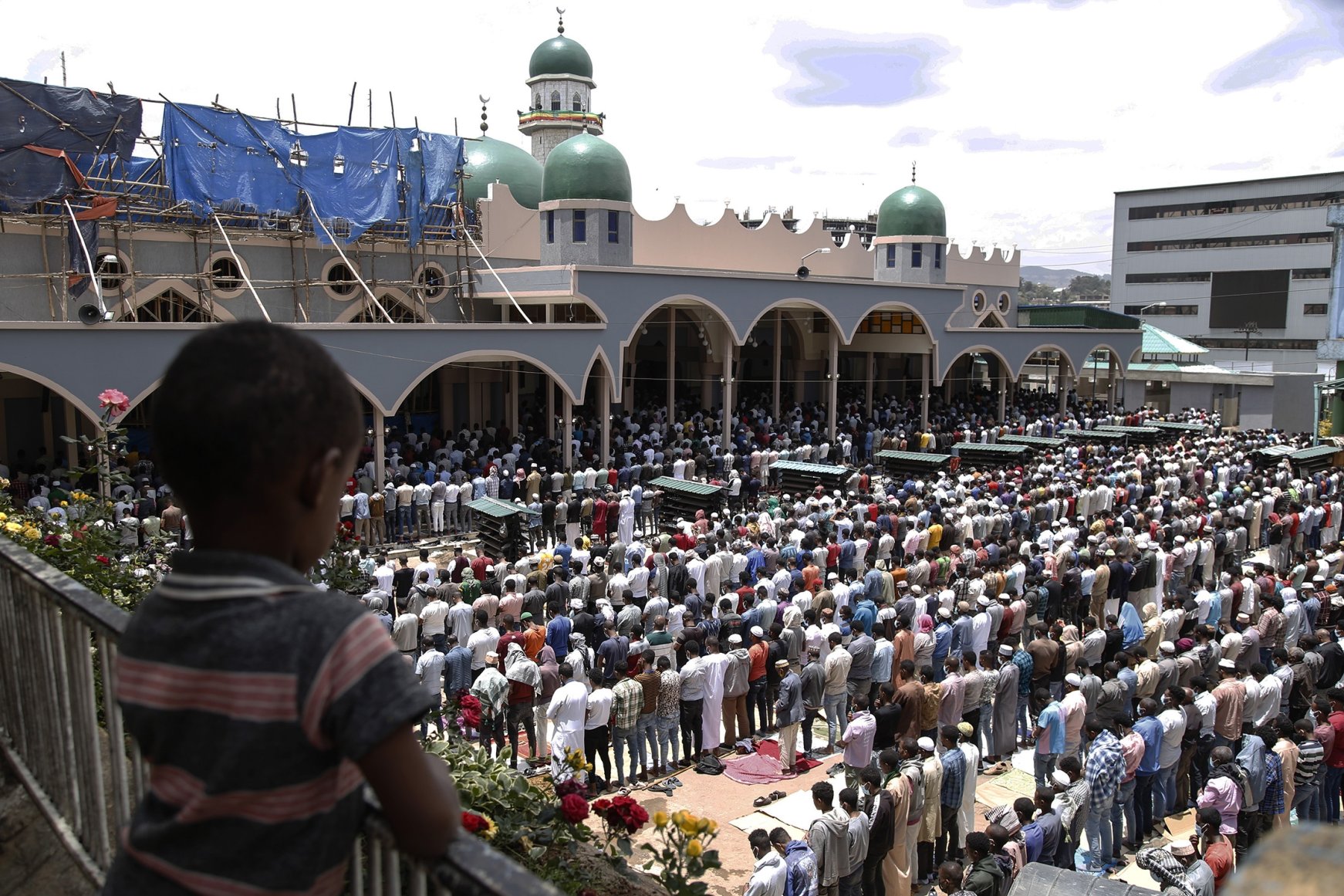 Muslims mark 1st Ramadan Friday prayers around the globe | Daily Sabah