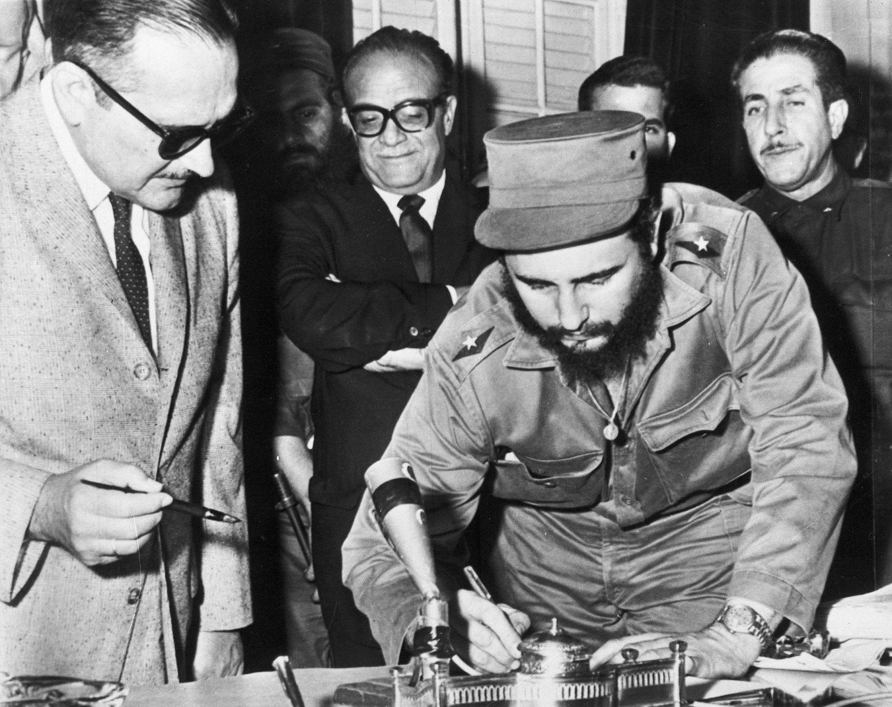 In photos: More than 60 years of Castros' rule in Cuba ends | Daily Sabah