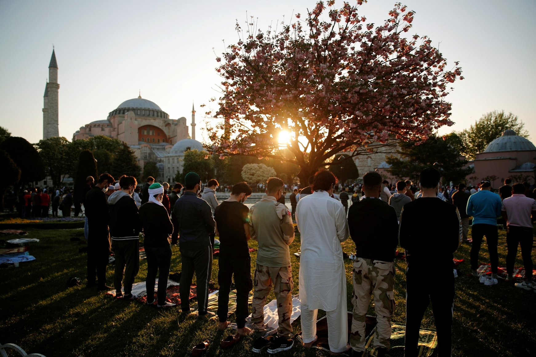 Muslims around the world celebrate Ramadan Bayram | Daily Sabah