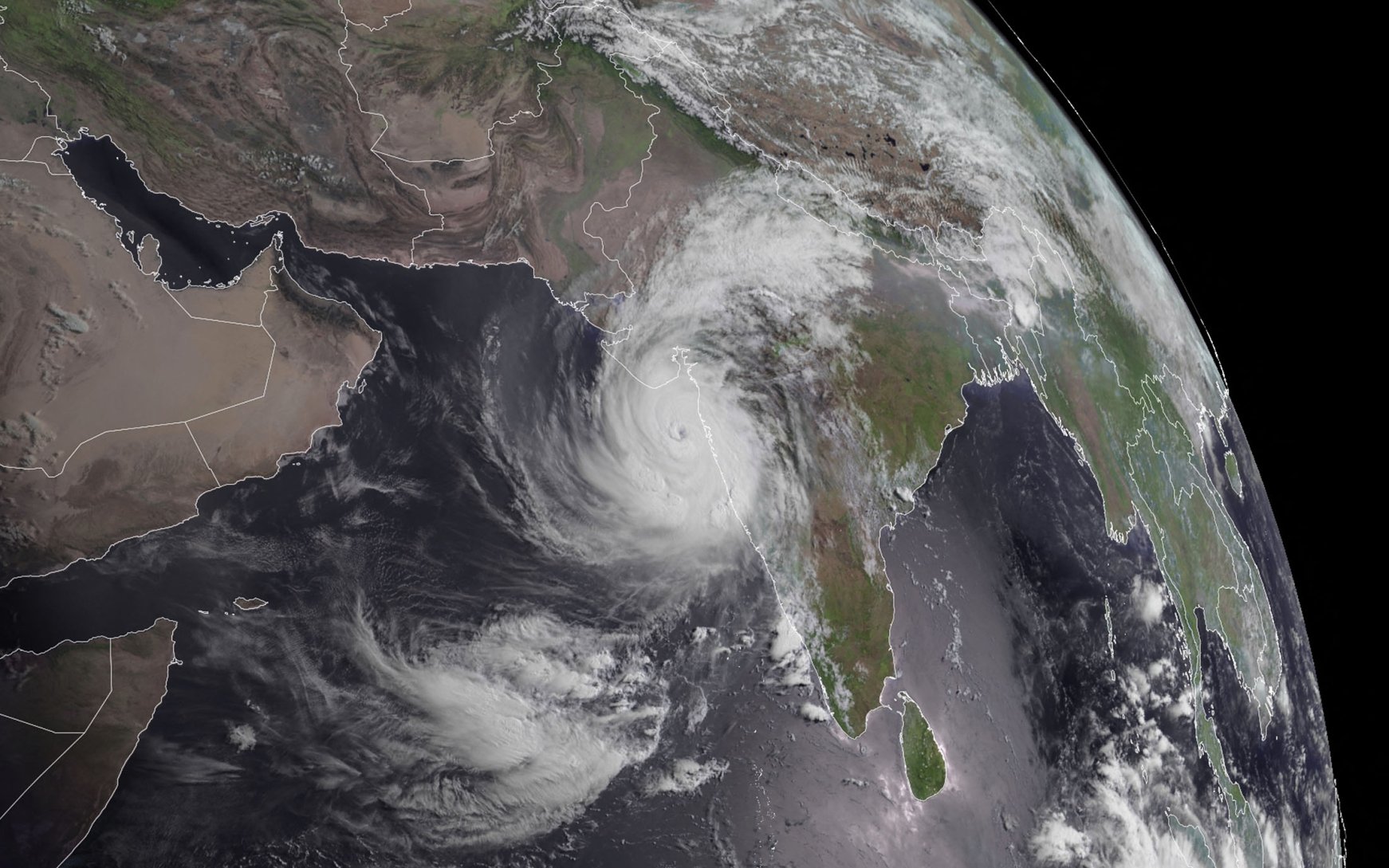 In photos: Most devastating cyclone in over 2 decades hits India ...