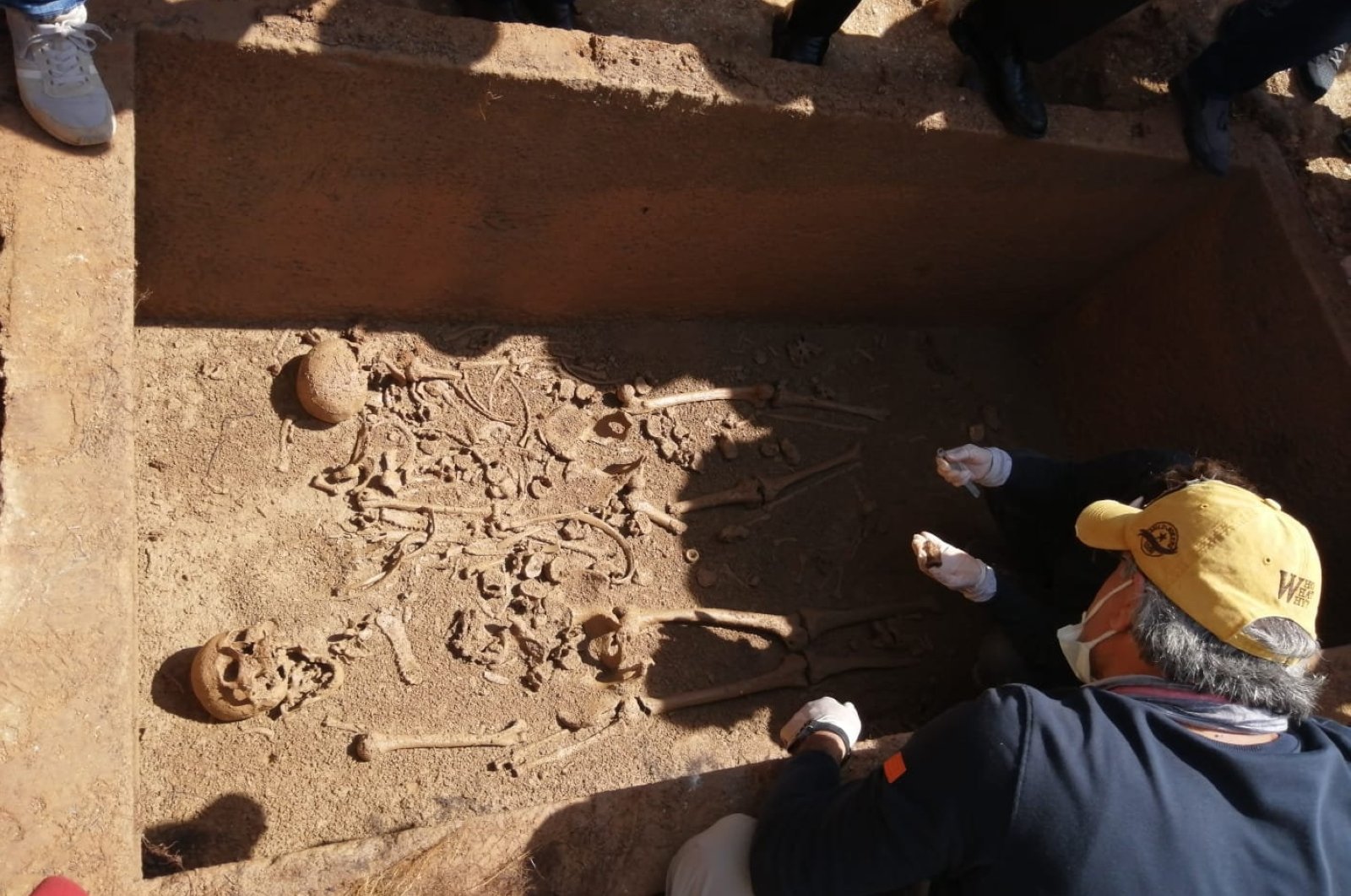 2,400-year-old tomb artifacts attract visitors to Turkish city | Daily ...