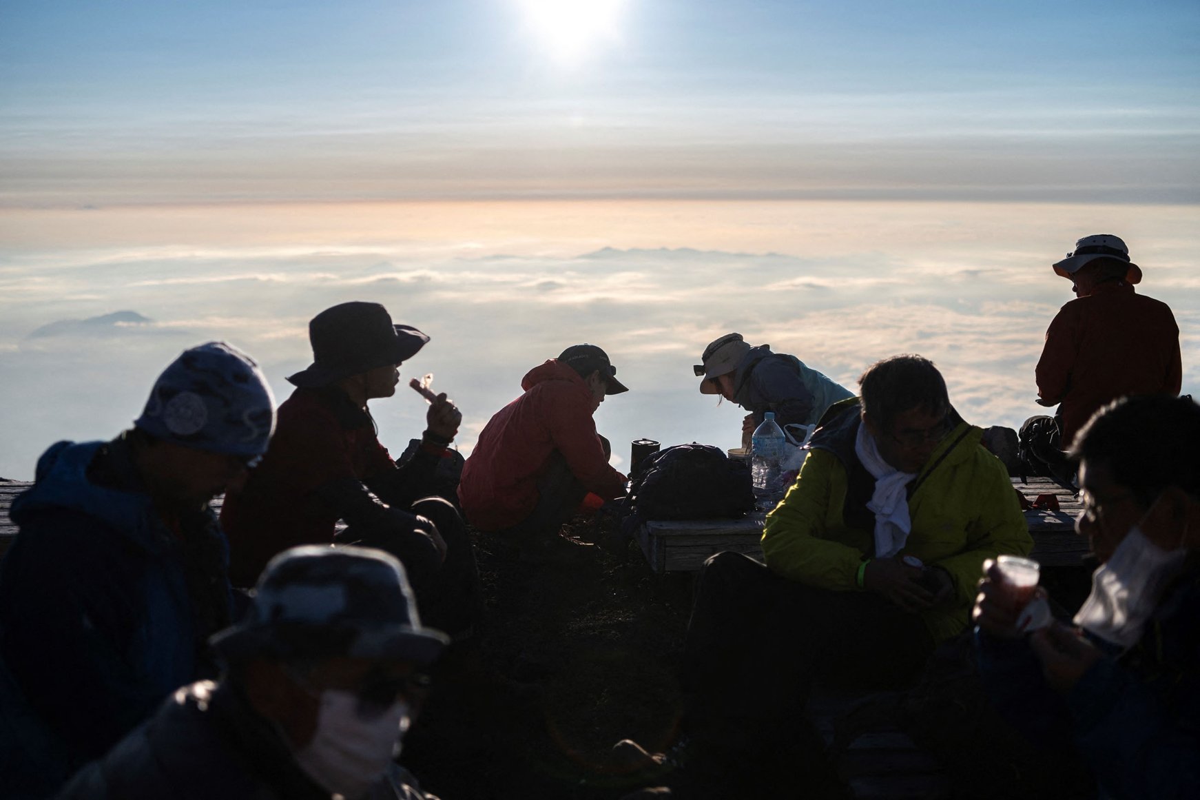 Spectacular sunrise above clouds at Japan's sacred Mount Fuji | Daily Sabah