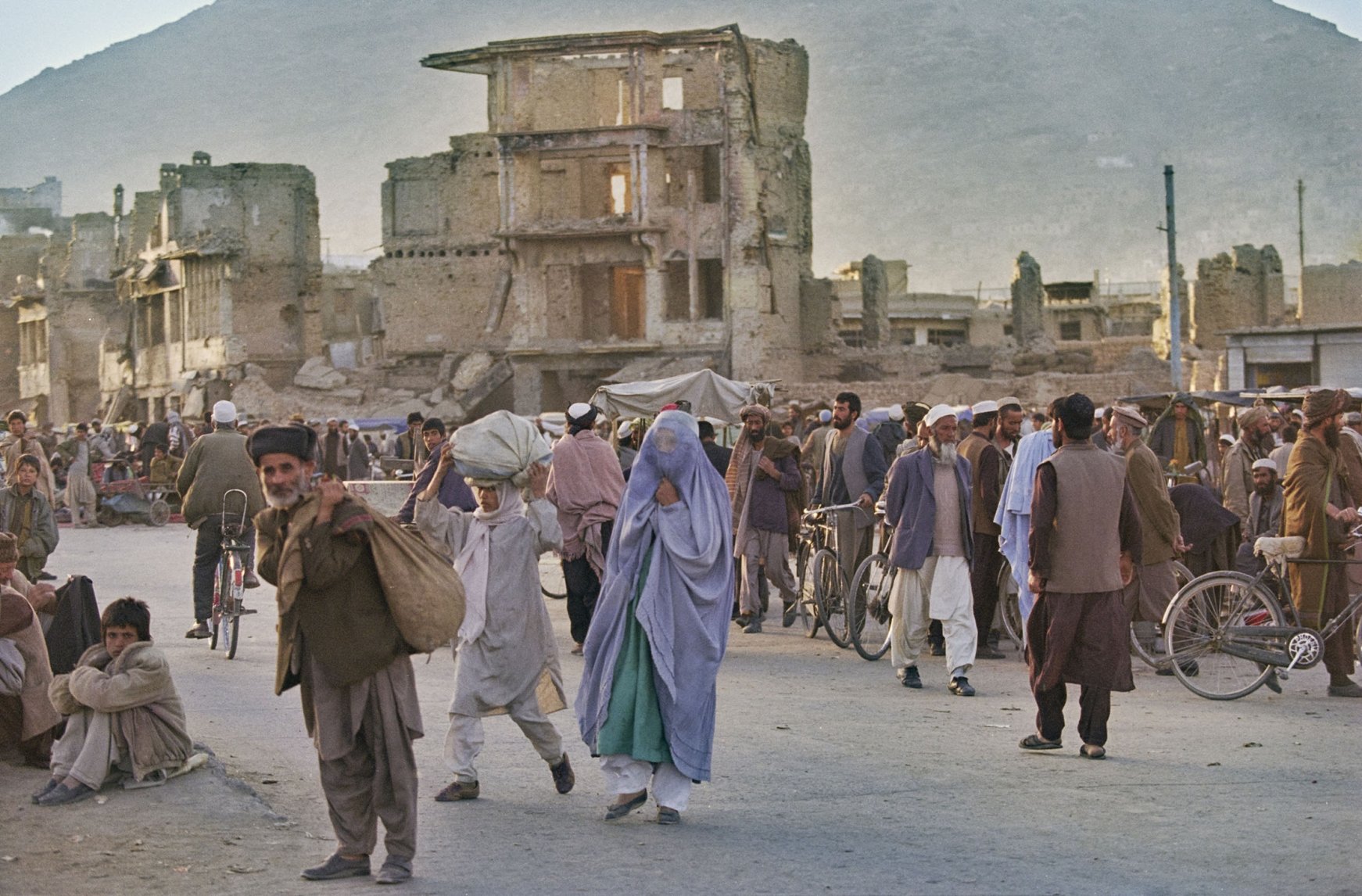 A look at the past: When the Taliban last ruled Afghanistan | Daily Sabah