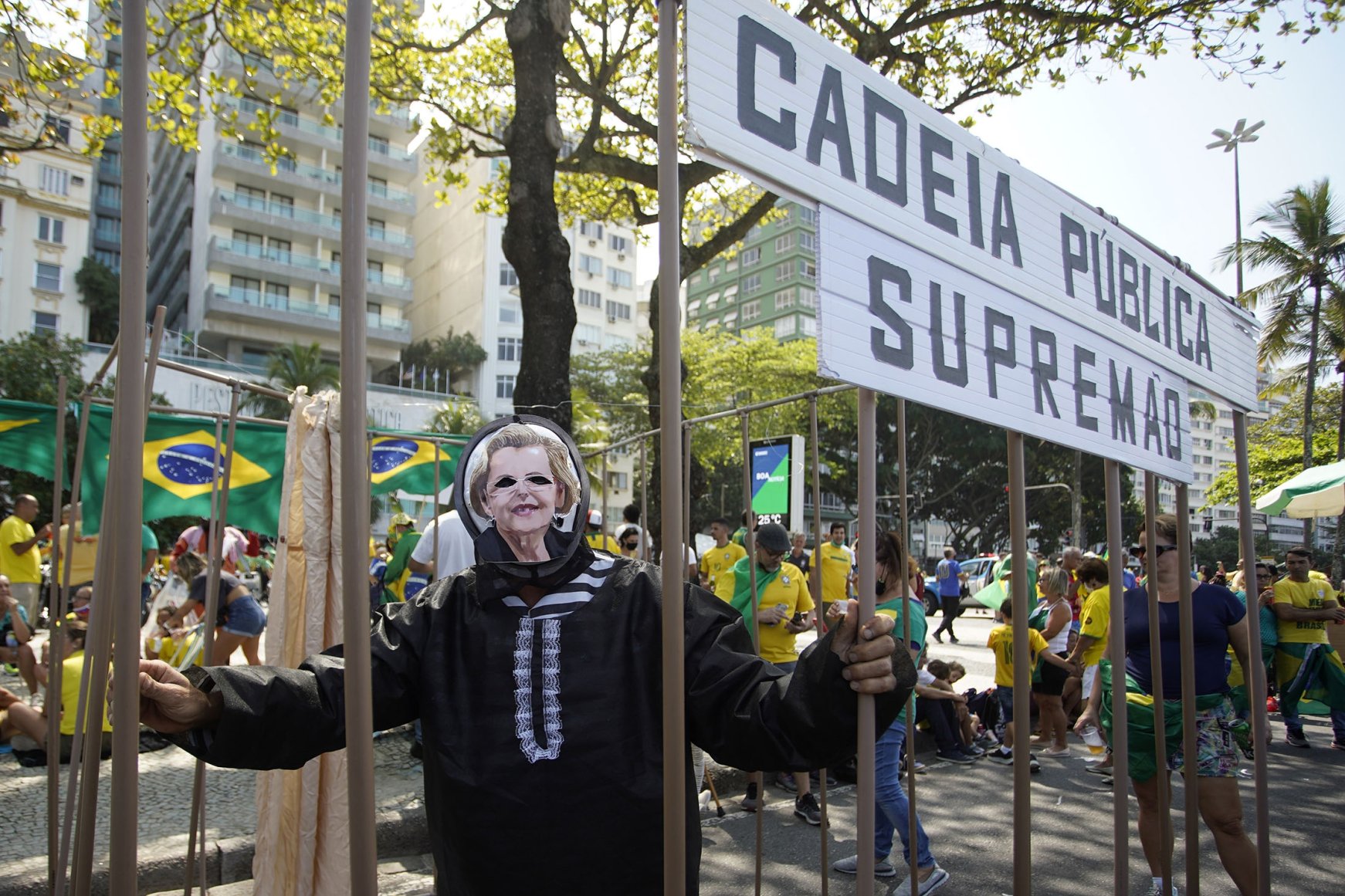 Brazil marks independence with protests for and against Bolsonaro ...