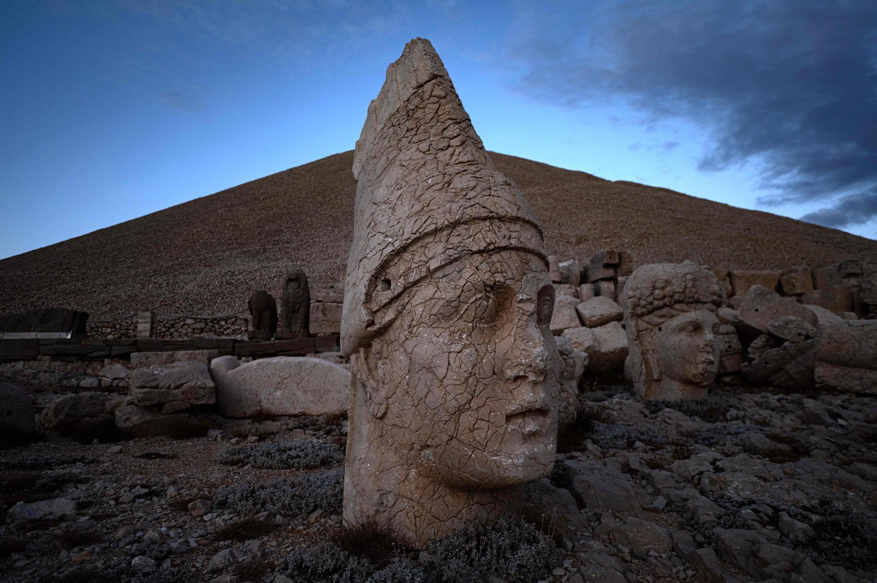 Sunrise, stargazing and massive stone heads at Turkey's Mt. Nemrut ...