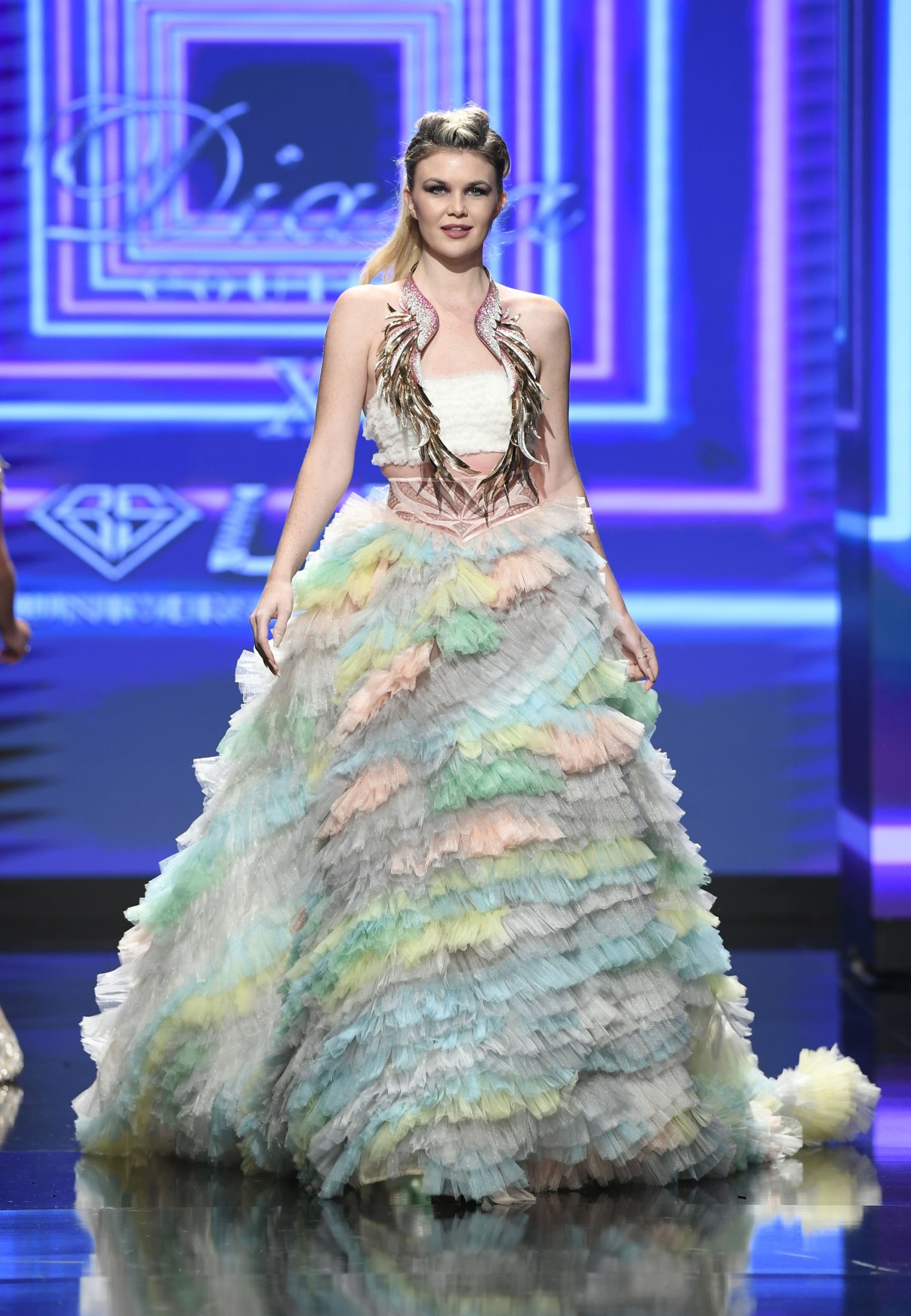Glamor at Los Angeles Fashion Week 2021 | Daily Sabah