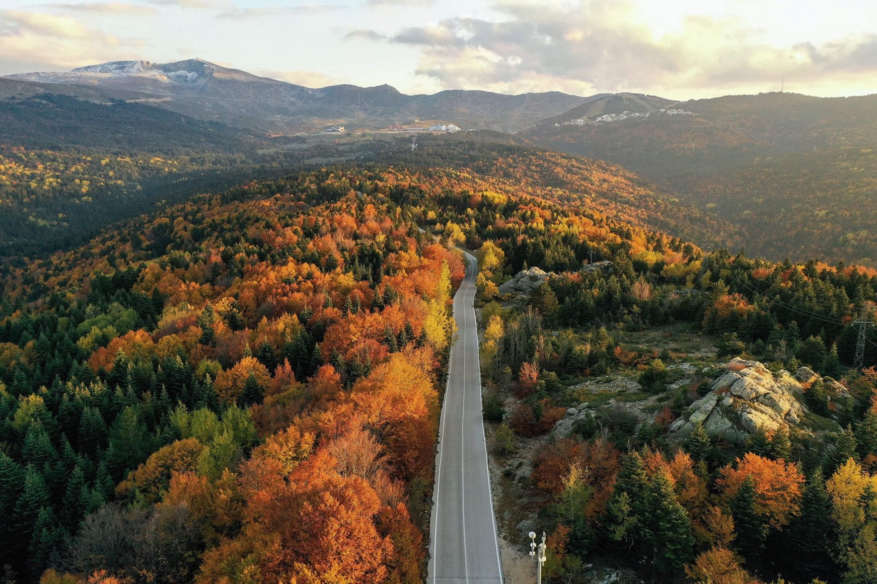 Fall paints Turkey in hues of orange as trees change color | Daily Sabah
