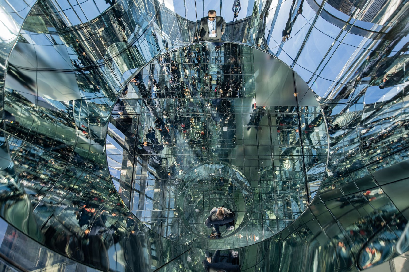 Dazzling sights, immersive experience on New York observation deck ...