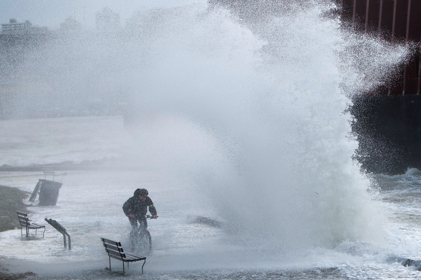 Canada hit by fatal floods, landslides, costing at least 1 life | Daily ...