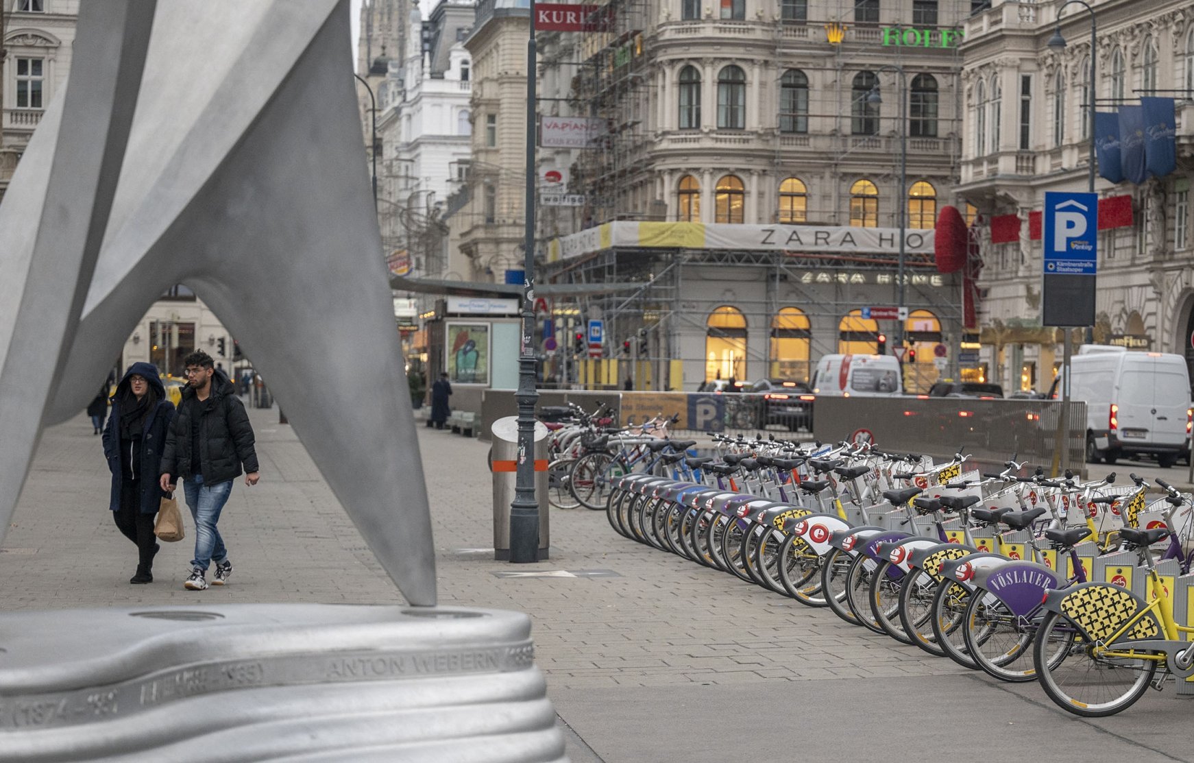 Austria back into lockdown as Europe struggles with COVID-19 | Daily Sabah