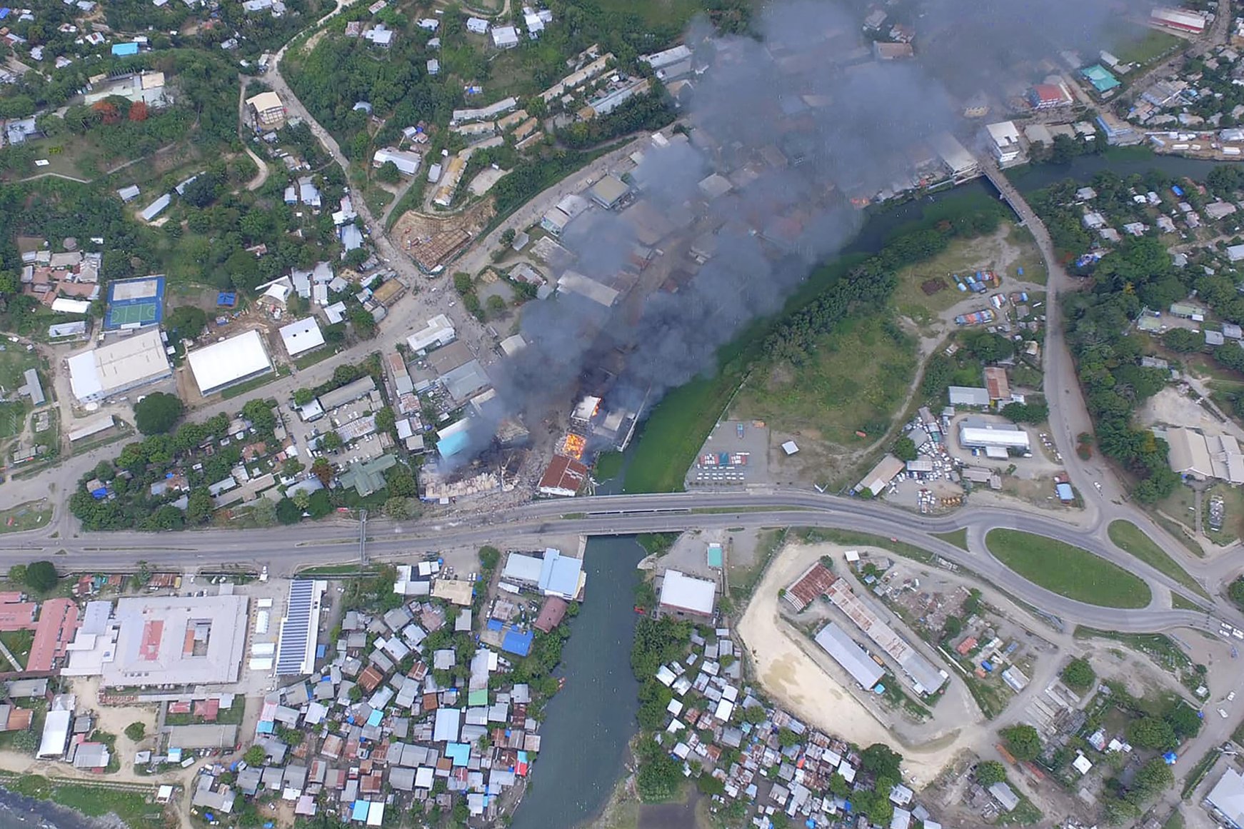 Riots on Solomon Islands prompt Australia to deploy peacekeepers ...