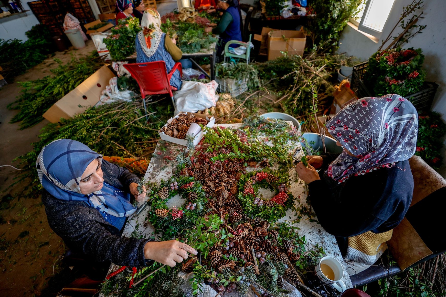 From Antalya with love: Christmas wreaths made by Turkish women | Daily ...