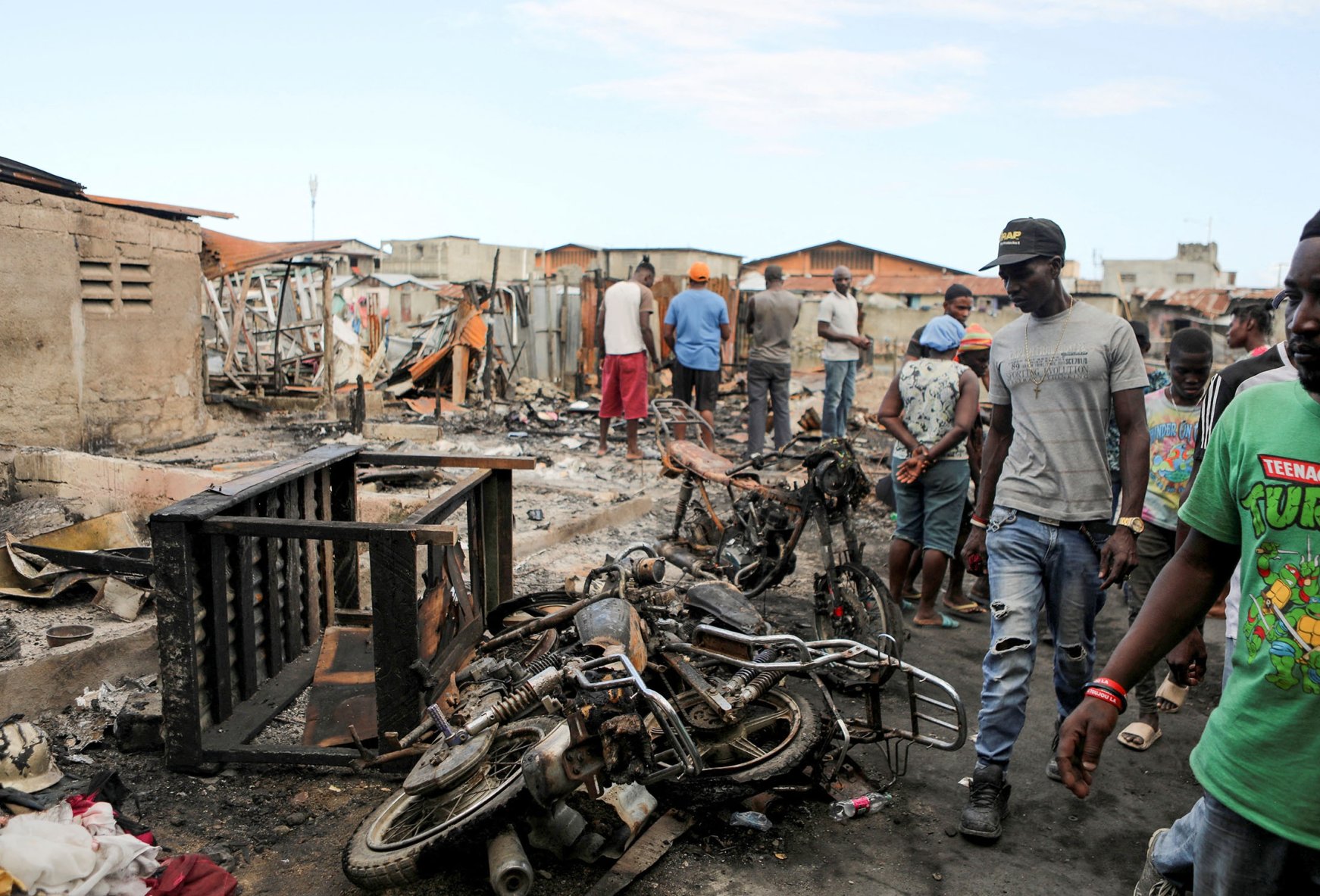 Fireball from fuel tanker kills at least 75 in Haiti | Daily Sabah