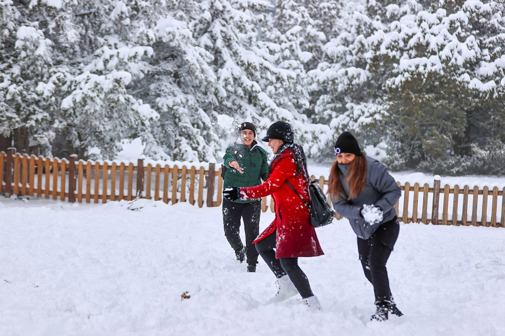 Snow turns Turkey into winter spectacle | Daily Sabah